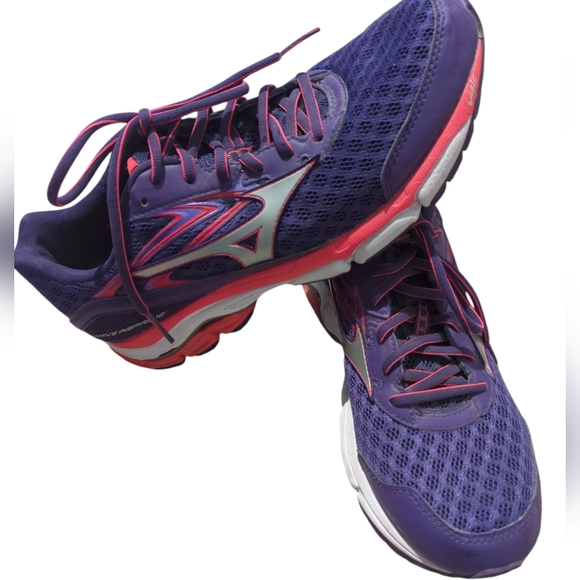 Mizuno | Shoes | Mizuno Wave Inspire Womens 1 Purple Pink Shoes ...